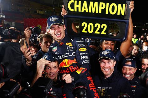 Japanese Gp Verstappen Crowned F Champion After Cruising To Victory
