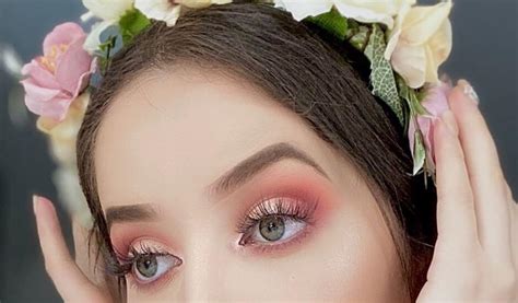 Arriba 45 imagen maquillaje para xv años Viaterra mx