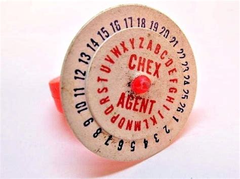 VINTAGE 1960 S CHEX CEREAL CHEX AGENT SPY DECODER RING PREMIUM TOY