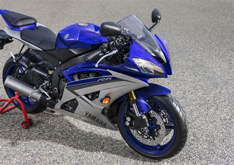 Yamaha Yzf R Prezzo E Scheda Tecnica Moto It