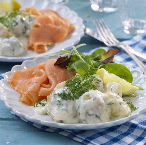 Dillstuvad potatis med kallrökt lax Allas Recept