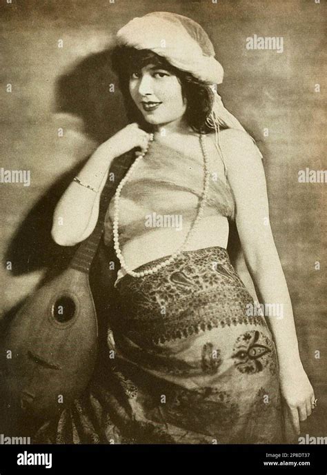 Ann Pennington Hi Res Stock Photography And Images Alamy