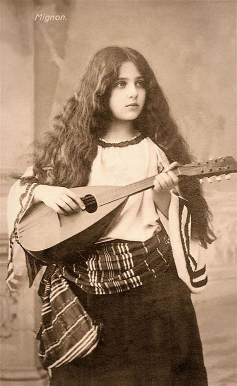 Femmes Photographi Es Il Y A Ans Pour Des Cartes Postales