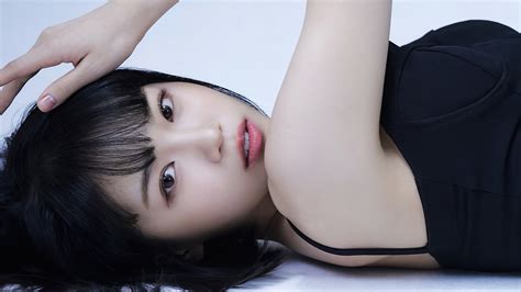 Le Sserafim Kim Chaewon K G Wallpaper Pc Desktop