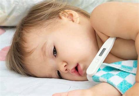 Trẻ sơ sinh ngủ hay giật mình và hậu quả khó lường ba mẹ cần lưu ý