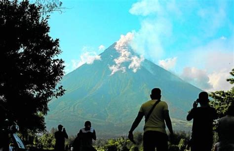 Mayon Volcano Live Updates Alert Level Cebu Daily News