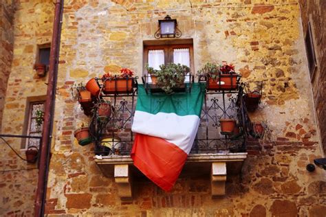 L Italia Celebra La Festa Della Liberazione Con La Festa Del 25 Aprile