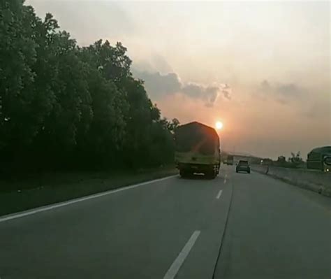 Prakiraan Cuaca Besok Di Lampung Masyarakat Harus Waspada Simak Di