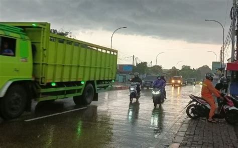 Prakiraan Cuaca Hari Ini BMKG Sebut 4 Daerah Di Banten Perlu Waspada