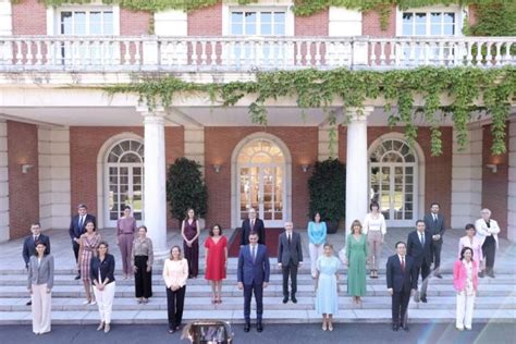 Los que no seguirán en el Gobierno y los nuevos ministros de Sánchez
