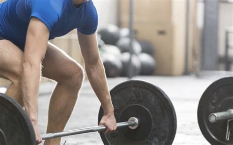 Cdmx Hombre Muere Al Caerle Pesa Mientras Hac A Ejercicio En Gimnasio