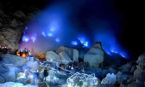Fenomena Api Biru Di Kawah Ijen Apakah Berbahaya Halaman Lengkap
