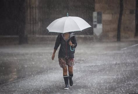 Ibiza y Formentera en alerta naranja por la previsión de tormentas La