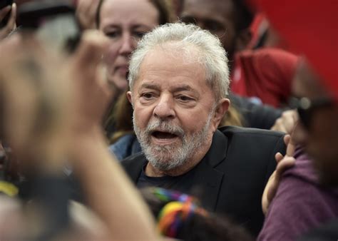 STJ nega pedido de Lula e mantém julgamento do sítio de Atibaia para