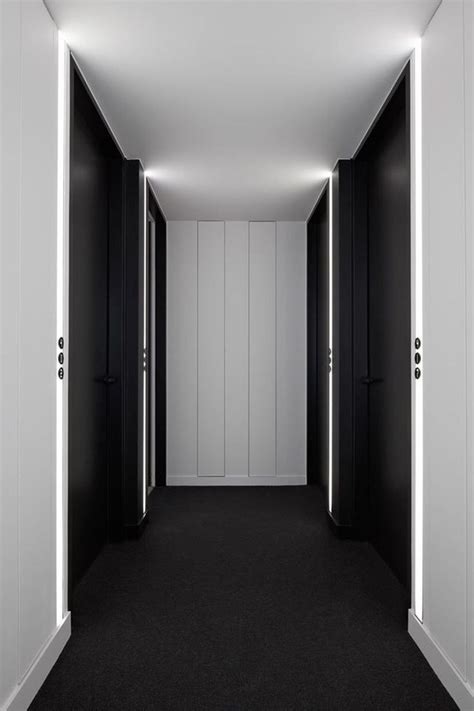 30 Astonishing Home Corridor Design Ideas