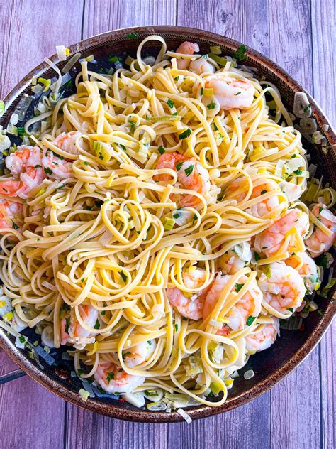 BEST Shrimp Scampi Pasta Tastefully Grace