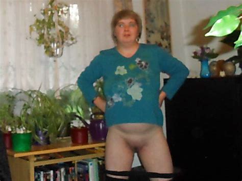 Jeder soll mich mit nackter Scheide sehen können Bild pics4men