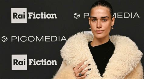 Clara Soccini Da Mare Fuori A Sanremo Sul Palco Porto Tutte Le Mie