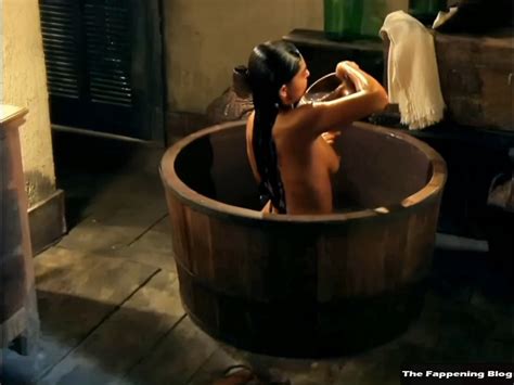 Juliana Paes Nude Gabriela Photos Hot Scenes Compilation