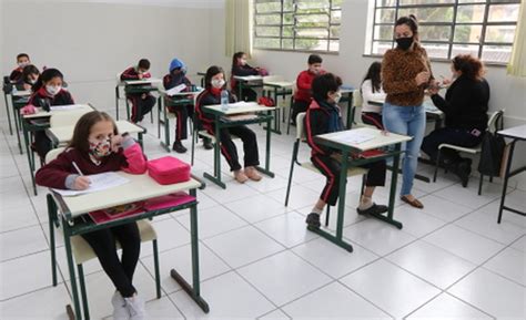 Aulas nas escolas municipais de Jacareí podem ter 100 dos alunos a