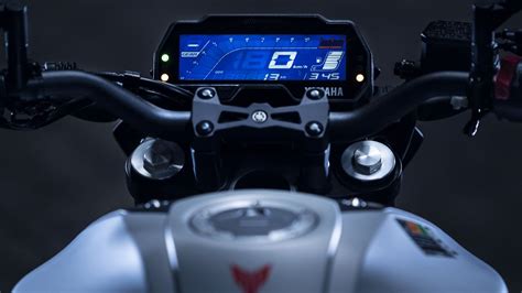 Motorrad Vergleich Z Ndapp Zxn Naked Vs Yamaha Mt