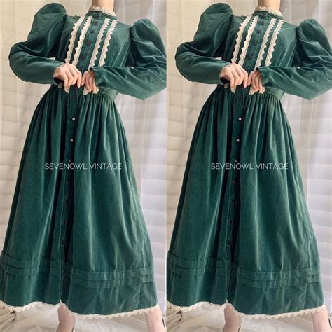 ReservedVintage Gunne Sax Green Velvet Prairie Depop