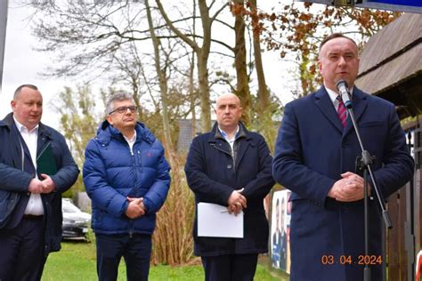 Wystawa o Kapelanach Katyńskich w Jedlni Letnisku Radio Radom 87 7 FM