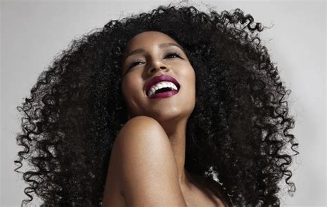 Mulher Negra Peladas Fotografias De Banco De Imagens Imagens Livres De