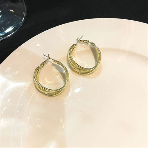 s925银针欧美金属风耳环女时尚个性几何方形耳饰高级感耳饰品批发 义乌市万鹏饰品 义乌购
