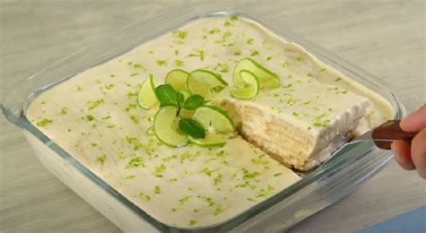 Prepara rápido esta deliciosa carlota de limón