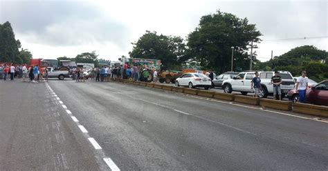 G1 Manifestantes liberam a BR 386 após protesto de quase três horas