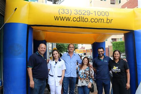 Ação da Campanha Compra Premiada CDL 2023 CDL Teófilo Otoni