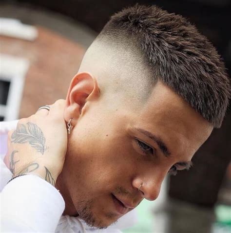 Männer Frisuren coolsten Styles für Dein Haar