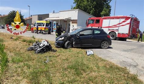 Incidente Muore In Moto Tra Foligno E Montefalco Nello Scontro Con Un Auto
