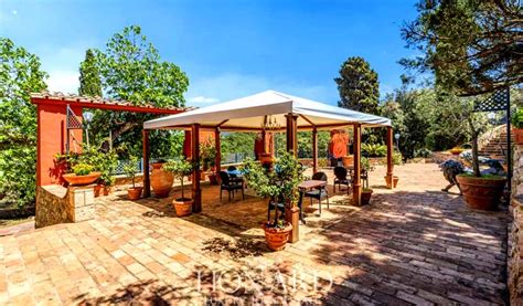 Raffaella Carrà è in vendita la casa sull Argentario le foto degli