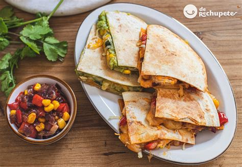 Cómo hacer quesadillas de pollo y queso 2 recetas con aguacate y con