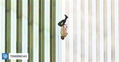 La historia detrás de la icónica imagen del hombre cayendo en las