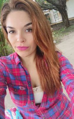 Descargar Pack Porno de Chavita Desnudándose Gratis 2023