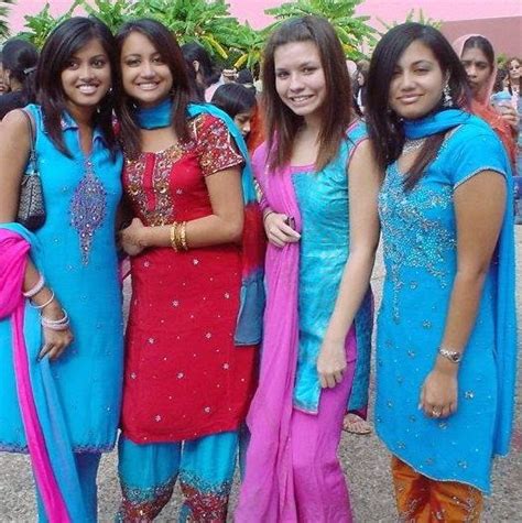Beauty Of Pakistani And Indian Women S Hot Photos Beautiful Desi Sexy
