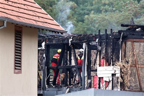 Incendie dans un gîte en Alsace onze morts confirmés par le parquet