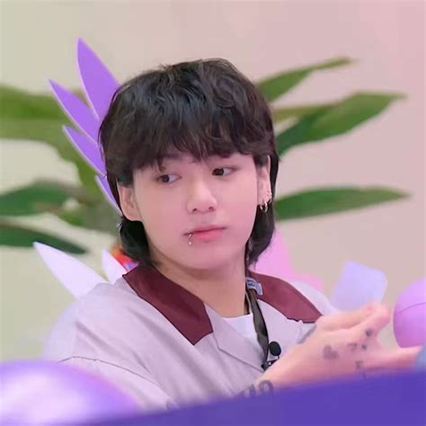 luiza⁷ on Twitter acho lindo que o jungkook consegue ser a pessoa
