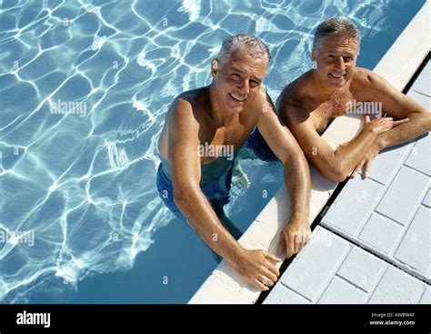 Growing Friendships Hi Res Stock Photography And Images Alamy