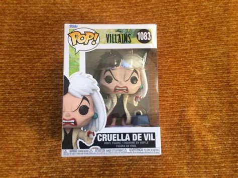 FUNKO POP DISNEY Villains Cruella De Vil 1083 Vinyl Figure Brand