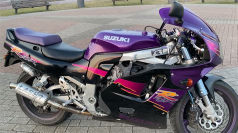 Suzuki Gsx R W Walk Around Start Youtube