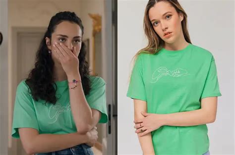 Demain Nous Appartient Le T Shirt Vert De Violette Dans L Pisode