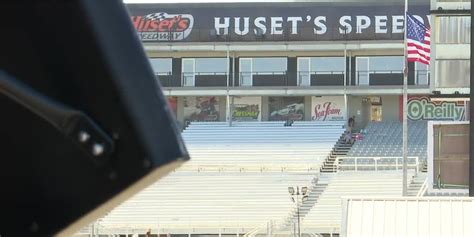 Sprint Car Racing On Twitter Huset S Speedway Hosts World Of Outlaws