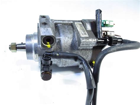 Pompa Wtryskowa Paliwa Hyundai Terracan 2 9 Crdi 11484064102