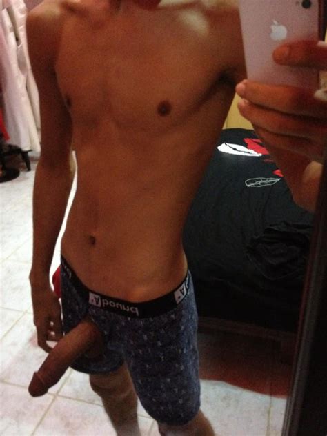 Selfies Nus Arabes H T Ros Montrent Leurs Zobs Arabe Gay