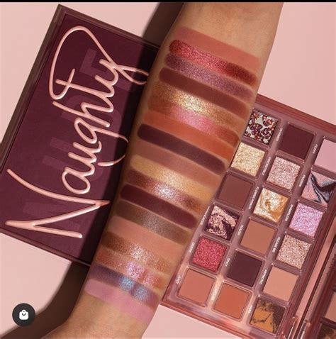 Купить Палетка теней Huda Beauty Naughty Nude Eyeshadow Palette по цене