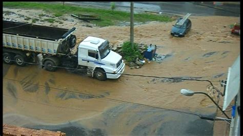 Vídeo Moradores do Gama e do Grande Colorado reclamam de obras